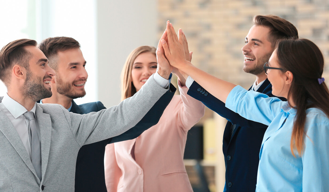 Detrás de un buen líder siempre hay un gran equipo. - Grupo Humact